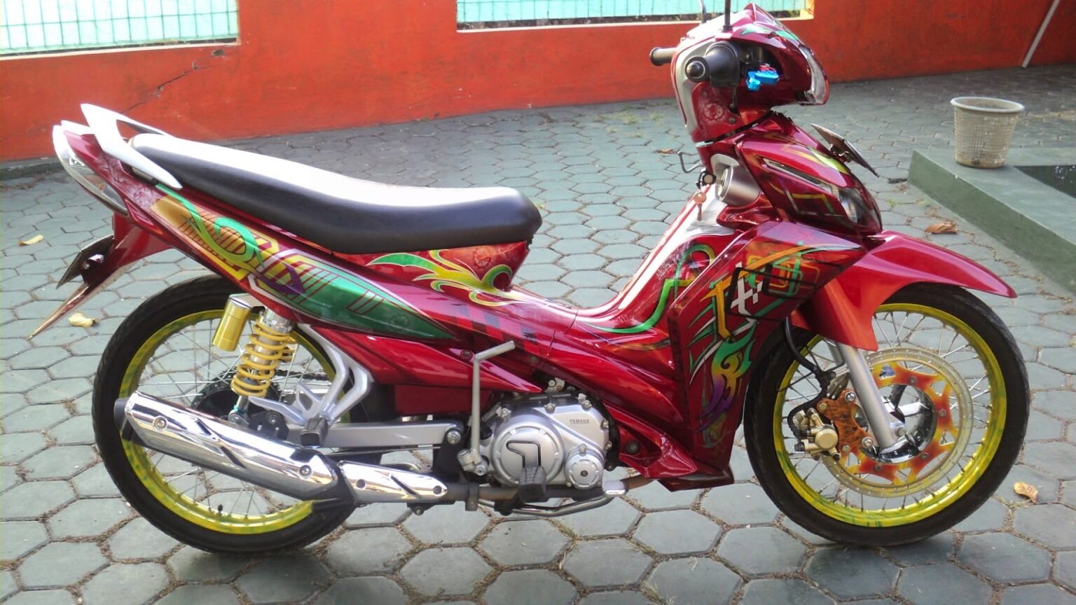 Kumpulan Modifikasi Jupiter Z Standar Warna Merah Keren - Blog Pengajar ...