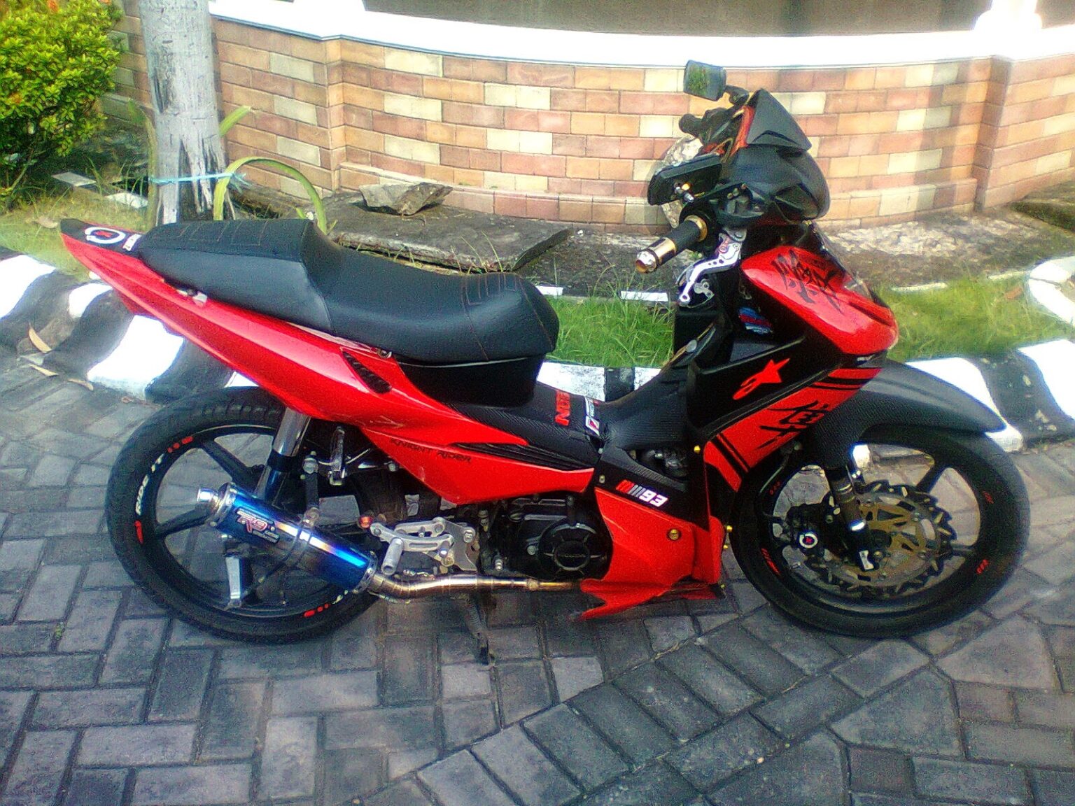 Kumpulan Modifikasi Motor Revo 110 Paling Keren Terlengkap - Blog ...