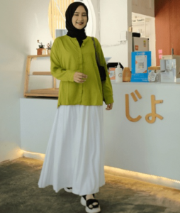 Baju Warna Lemon Cocok Dengan Warna Apa? Ini Dia Yang Cocok! - Blog ...