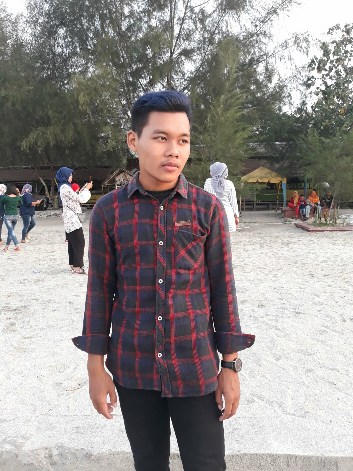 Kumpulan Foto Cowok Ganteng Buat Foto Profil Terbagus - Blog Pengajar Tekno