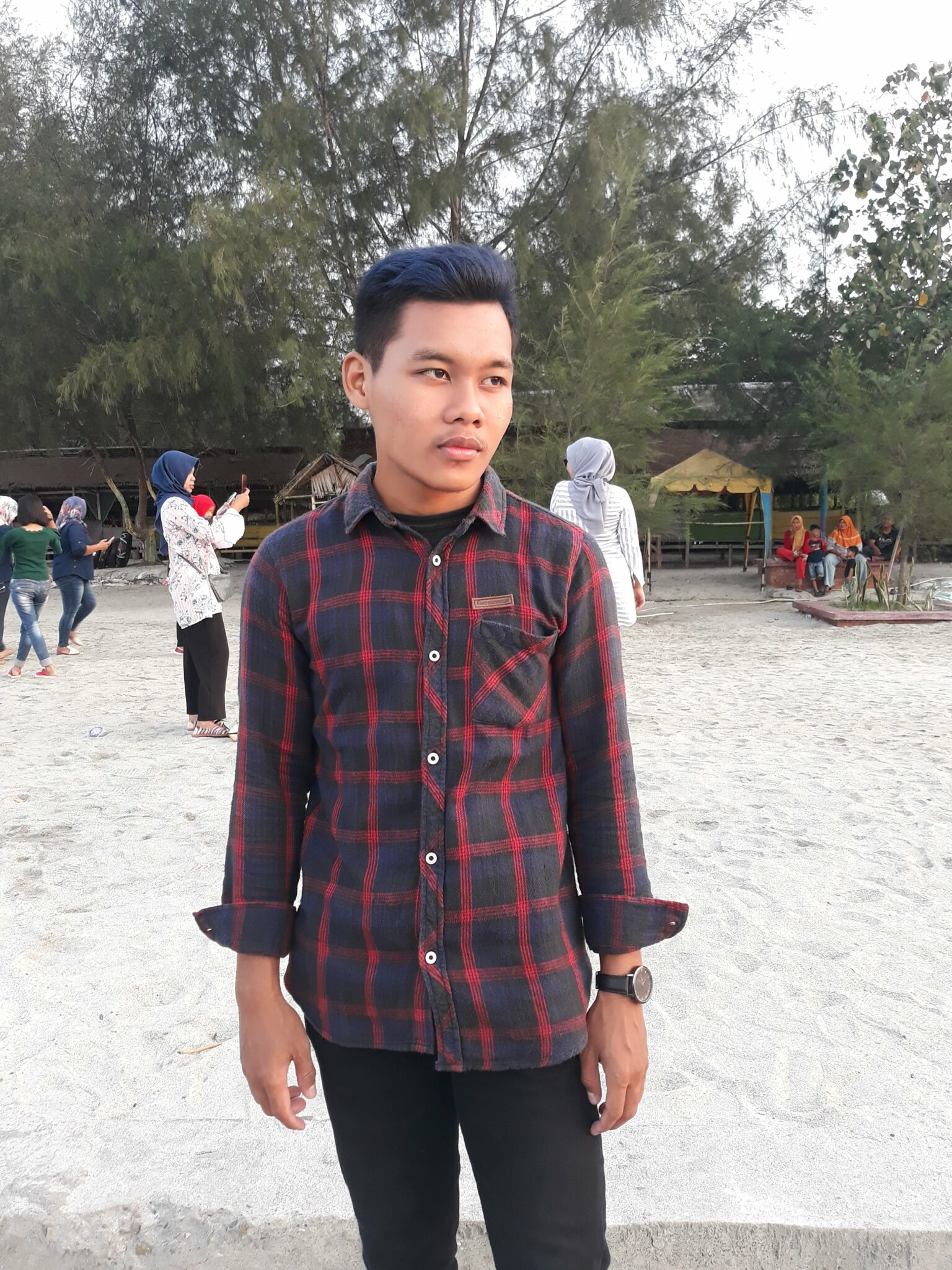 Kumpulan Foto Cowok Ganteng Buat Foto Profil Terbagus - Blog Pengajar Tekno