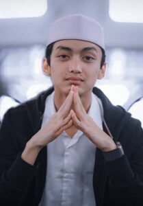 Kumpulan Foto Gus Azmi Terbagus dan Terlengkap - Blog Pengajar Tekno