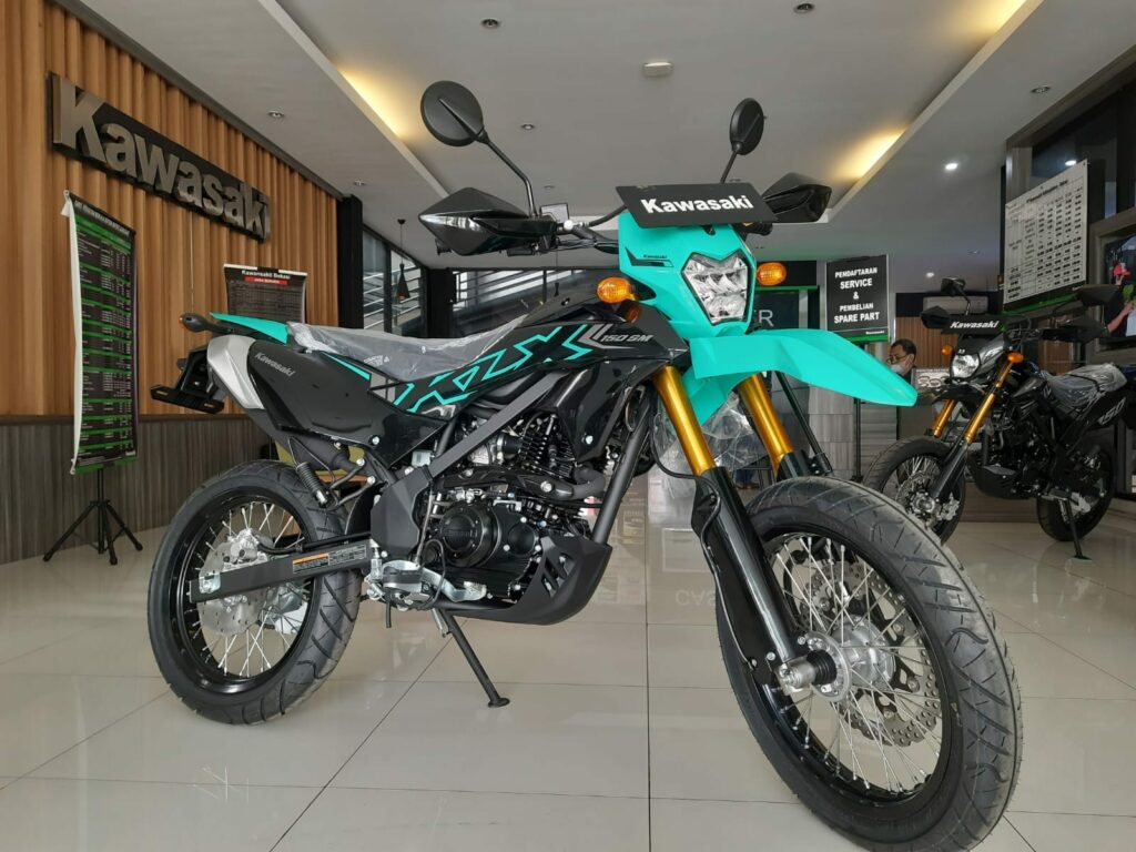Kumpulan Foto Motor KLX Keren Terbagus dan Terlengkap - Blog Pengajar Tekno