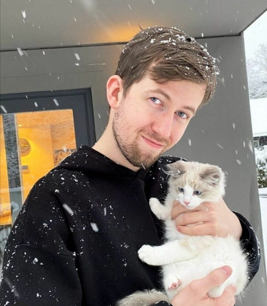 Kumpulan Foto Alan Walker Keren Terbagus dan Terlengkap - Blog Pengajar Tekno