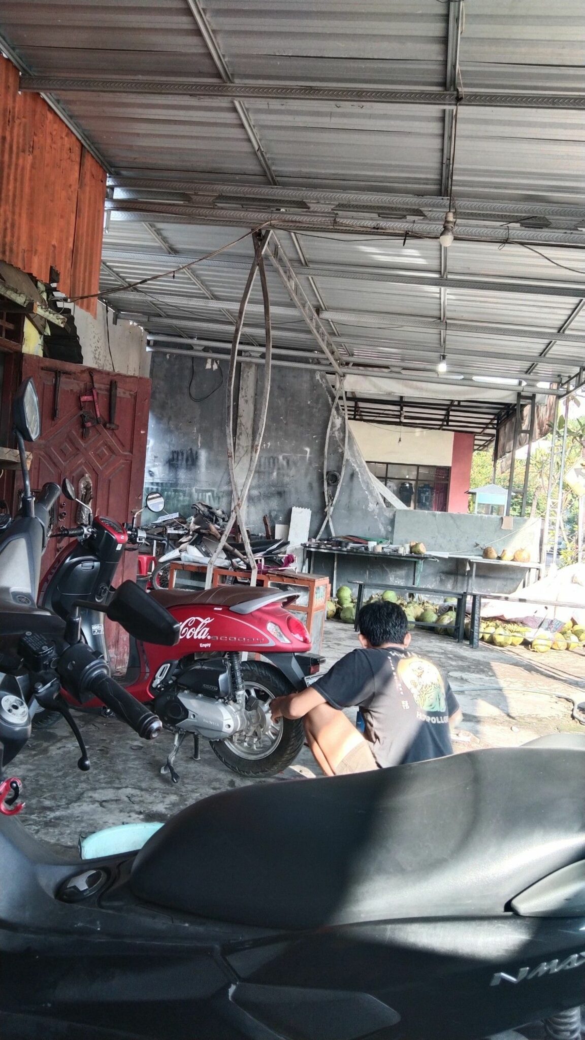 Kumpulan Foto Bengkel Motor Terbagus dan Terlengkap - Blog Pengajar Tekno
