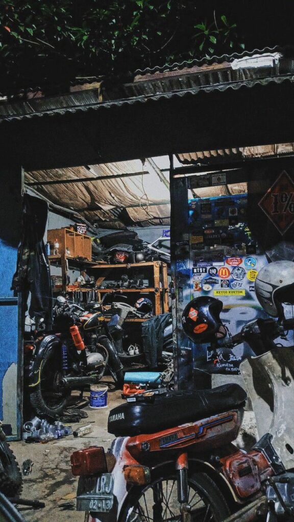 Kumpulan Foto Bengkel Motor Terbagus dan Terlengkap - Blog Pengajar Tekno