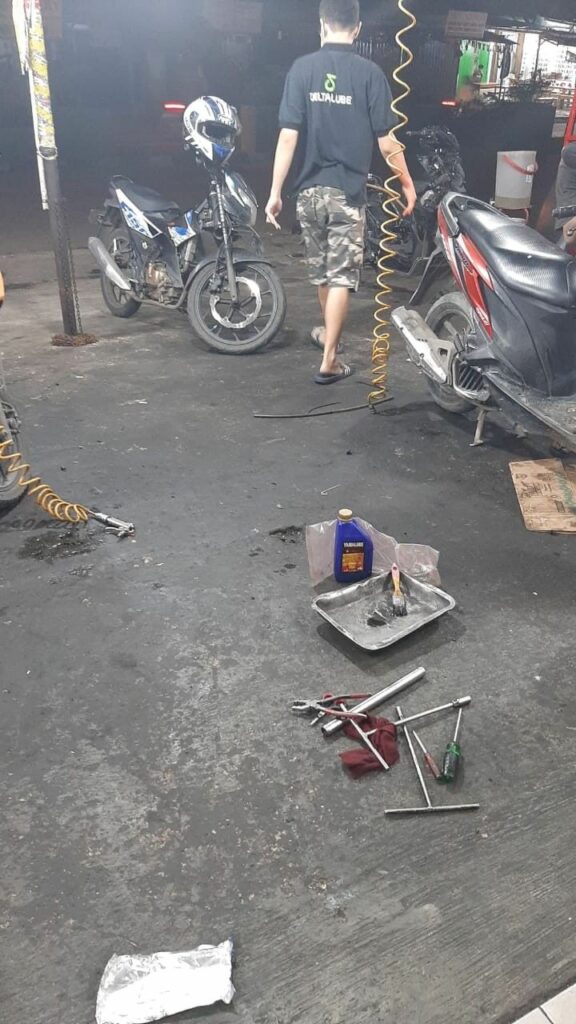 Kumpulan Foto Bengkel Motor Terbagus dan Terlengkap - Blog Pengajar Tekno