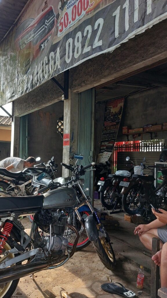 Kumpulan Foto Bengkel Motor Terbagus dan Terlengkap - Blog Pengajar Tekno