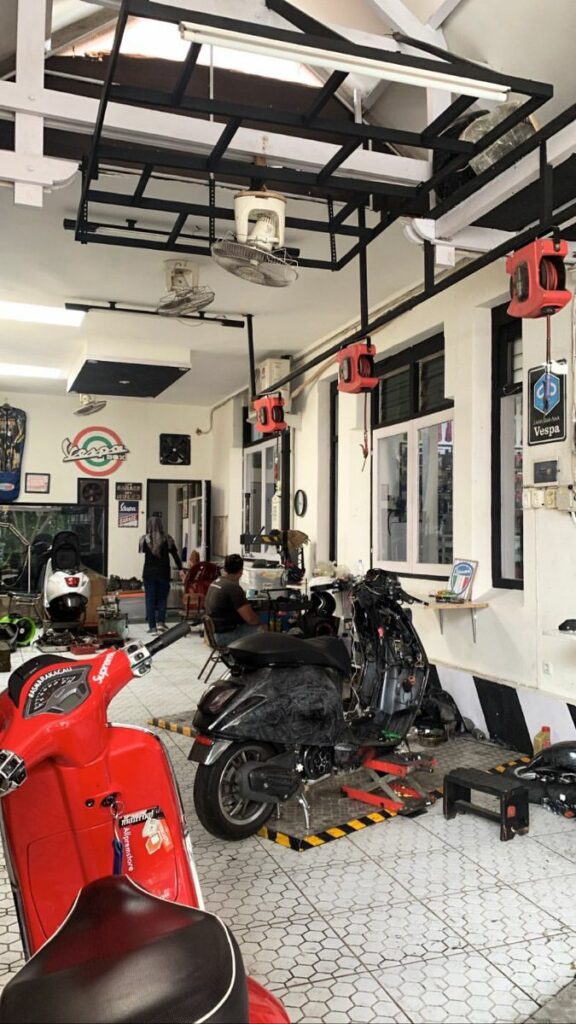 Kumpulan Foto Bengkel Motor Terbagus dan Terlengkap - Blog Pengajar Tekno