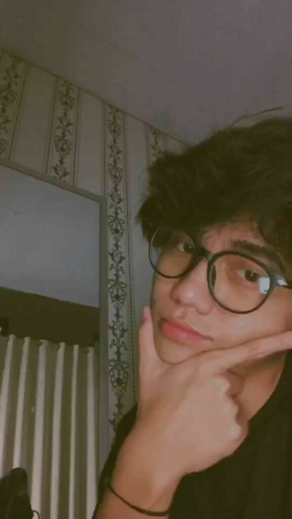 Kumpulan Foto Cogan Halu Paling Ganteng Terlengkap - Blog Pengajar Tekno