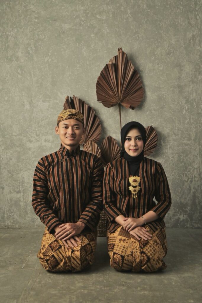 Kumpulan Foto Prewedding Adat Jawa Terbagus dan Terlengkap - Blog ...