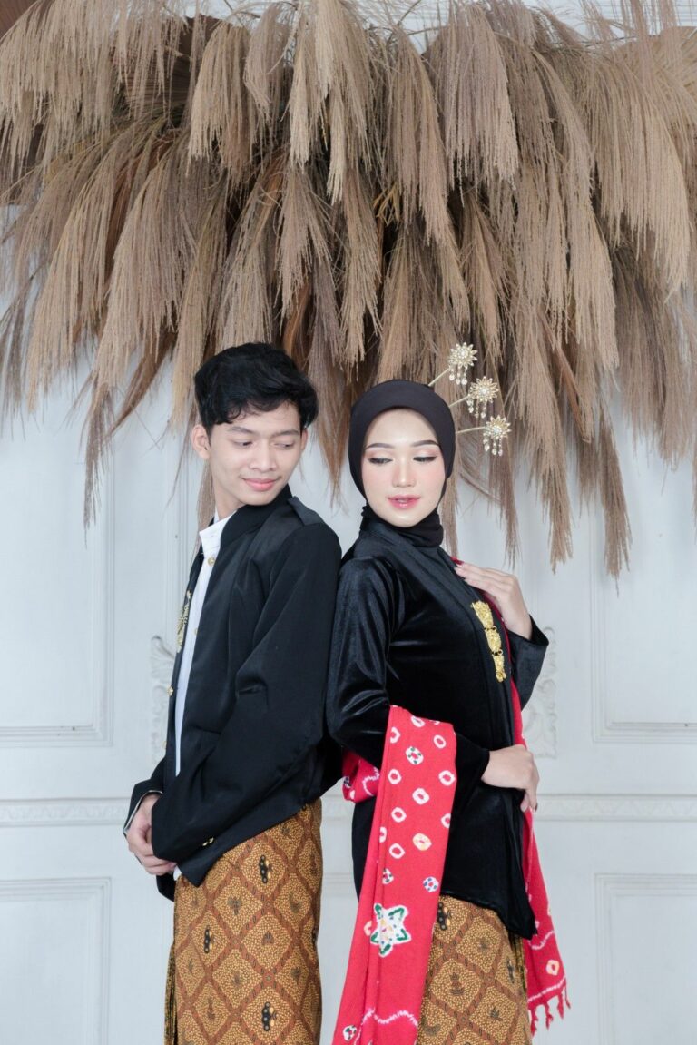 Kumpulan Foto Prewedding Adat Jawa Terbagus dan Terlengkap - Blog Pengajar Tekno