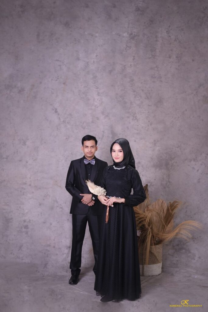 Kumpulan Foto Prewedding Baju Hitam Terbagus dan Terlengkap - Blog ...