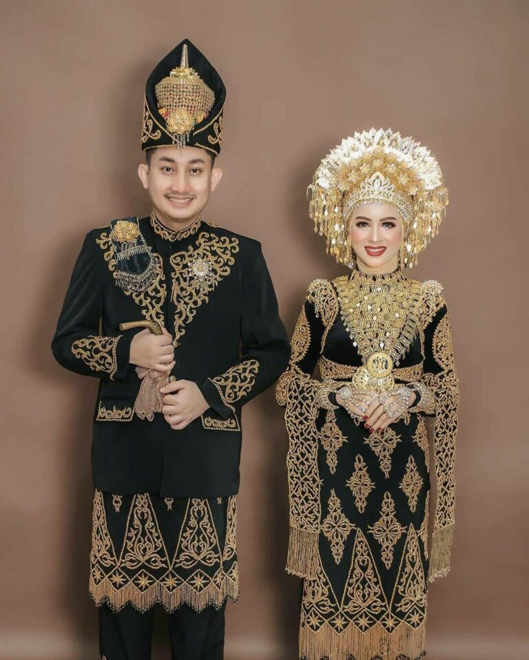 Kumpulan Gambar Pakaian Adat Aceh Terbagus dan Terlengkap - Blog ...