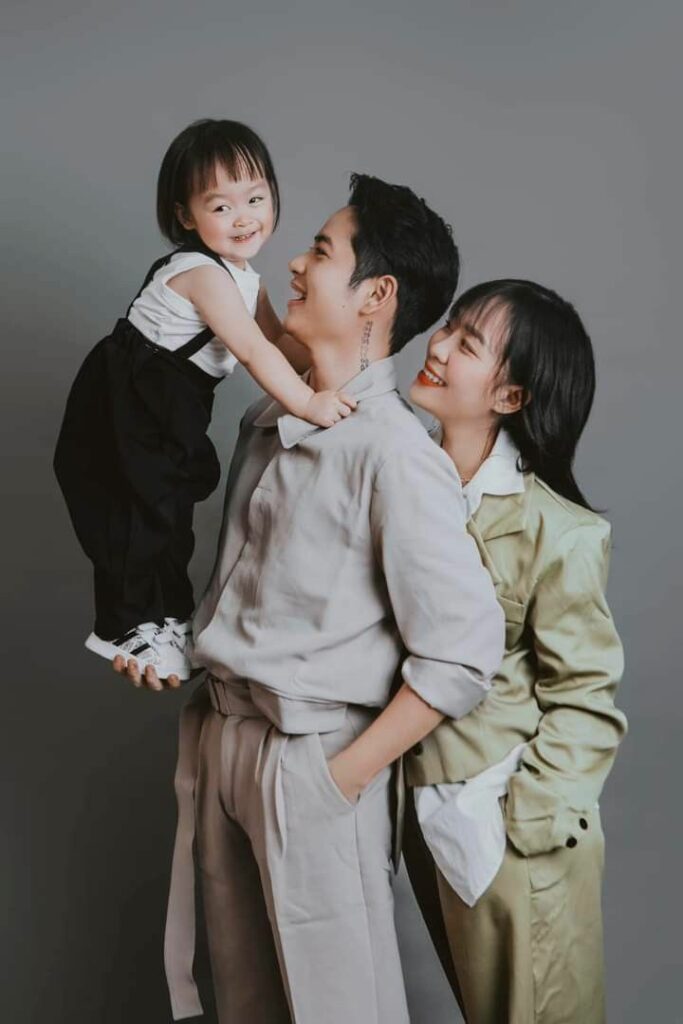 Kumpulan Photo Studio Keluarga Unik Terbagus dan Terlengkap - Blog Pengajar Tekno