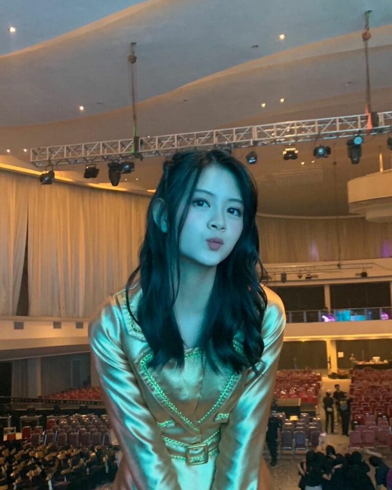 Kumpulan Foto Christy Jkt48 Paling Cantik dan Terlengkap - Blog Pengajar Tekno