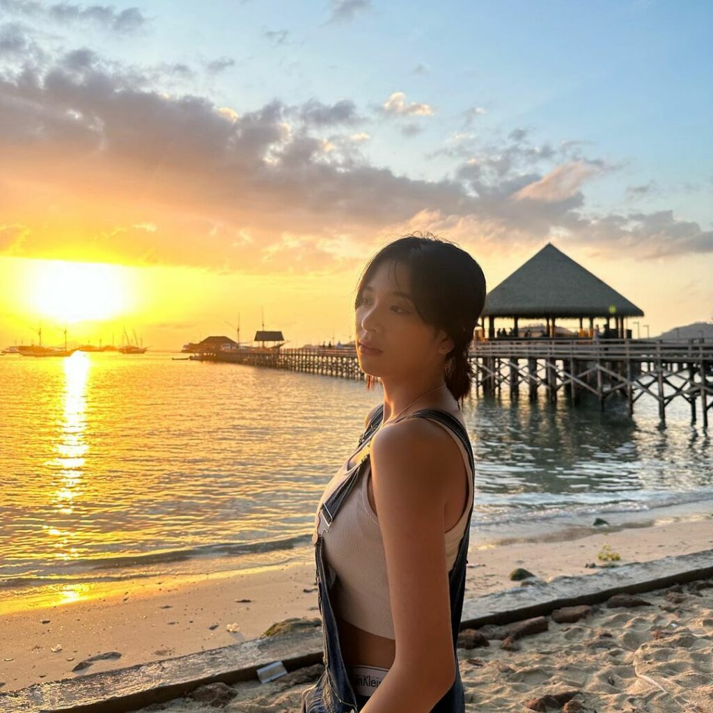 Kumpulan Foto Zee Jkt48 Paling Cantik dan Terlengkap - Blog Pengajar Tekno