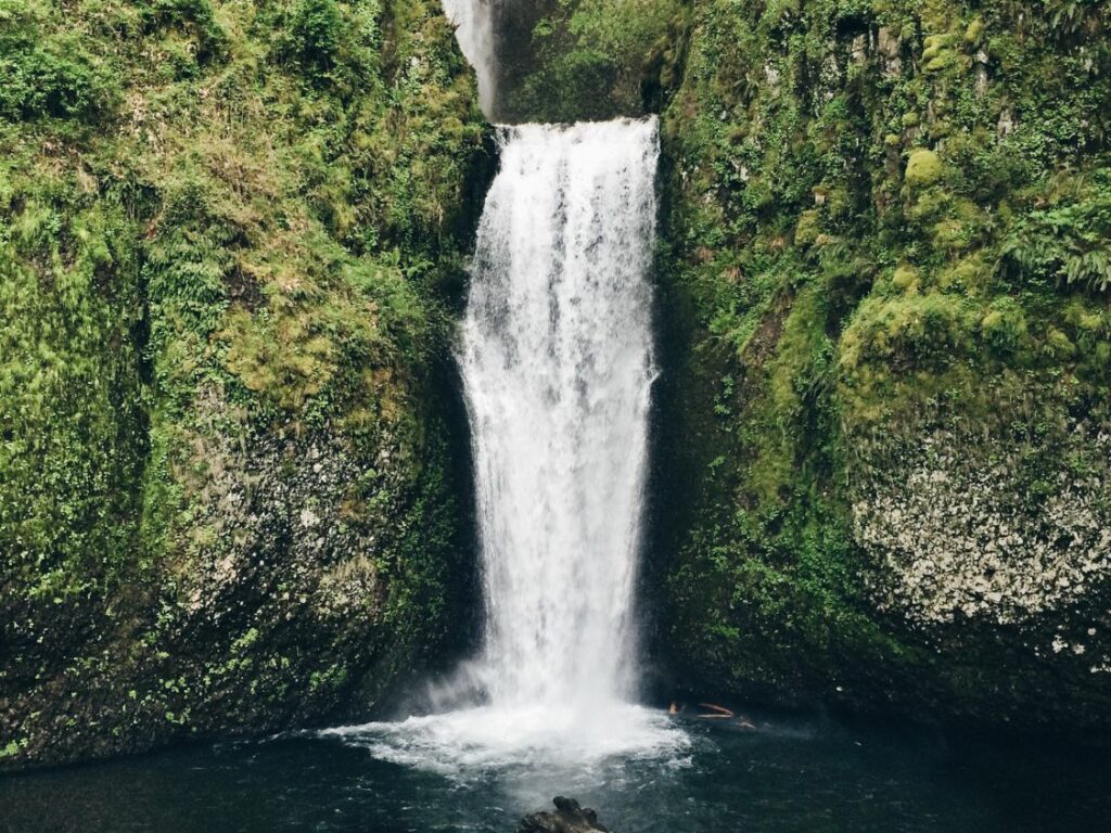 Kumpulan Foto Air Terjun Paling Indah Terbagus dan Terlengkap - Blog ...