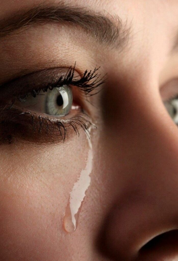 Kumpulan Gambar Mata Menangis Paling Bagus Dan Terlengkap Blog